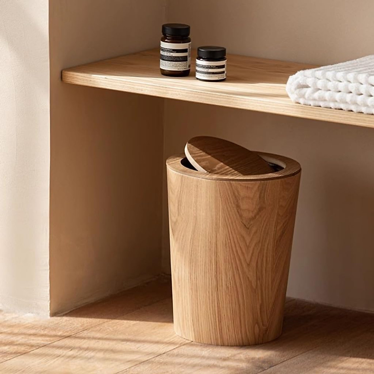 MOOTEK Round Wood Trash Can with Lid, Japanese-Style Natural Wood Garbage Recycling Bin, Wood Waste Bin with Swing Lid, for Bathrooms, Powder Room, Kitchen, Home Office