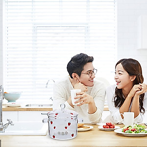 Yardwe Glass Saucepan Clear Glass Stockpot with Lid Handles Simmer Pot Glass Cookware for Milk Pasta Noodle Soup 1900ml Strawberry Pattern