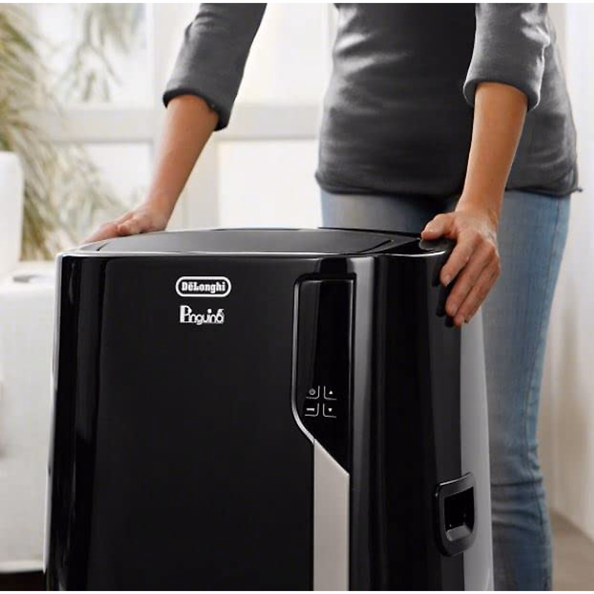 DeLonghi PACEL390HLWKC 700 Sq. ft. 4-1 Portable Air Conditioner (Renewed)