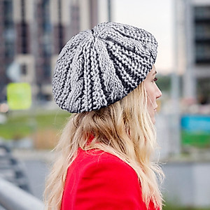 SATINIOR Knit Lightweight Crochet Beret 4 Pieces Beret Hats for Women Knit Autumn Winter Hats (Black, Beige, Gray, Dark Brown)