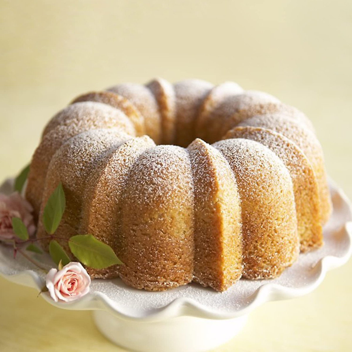 Tosnail Set of 3 Non-Stick Fluted Cake Pan, Tube Pan Round Cake Pan Steel Baking Pan Instant Pot Bakeware - 7", 8.5", 9.5", Red