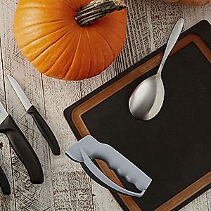 Victorinox 49002 Handheld Manual Knife Sharpener, 1.4" x 4.66" x 9". (7.8715)