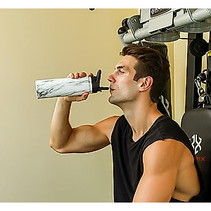 Mininoo 24 oz Insulated Water Bottle with Straw, Stainless Steel Double Wall Vacuum Thermos with Straw Lid & Chug Lid, Leak Proof, BPA Free, Keep Cold for 24H & Hot for 12H(Black)