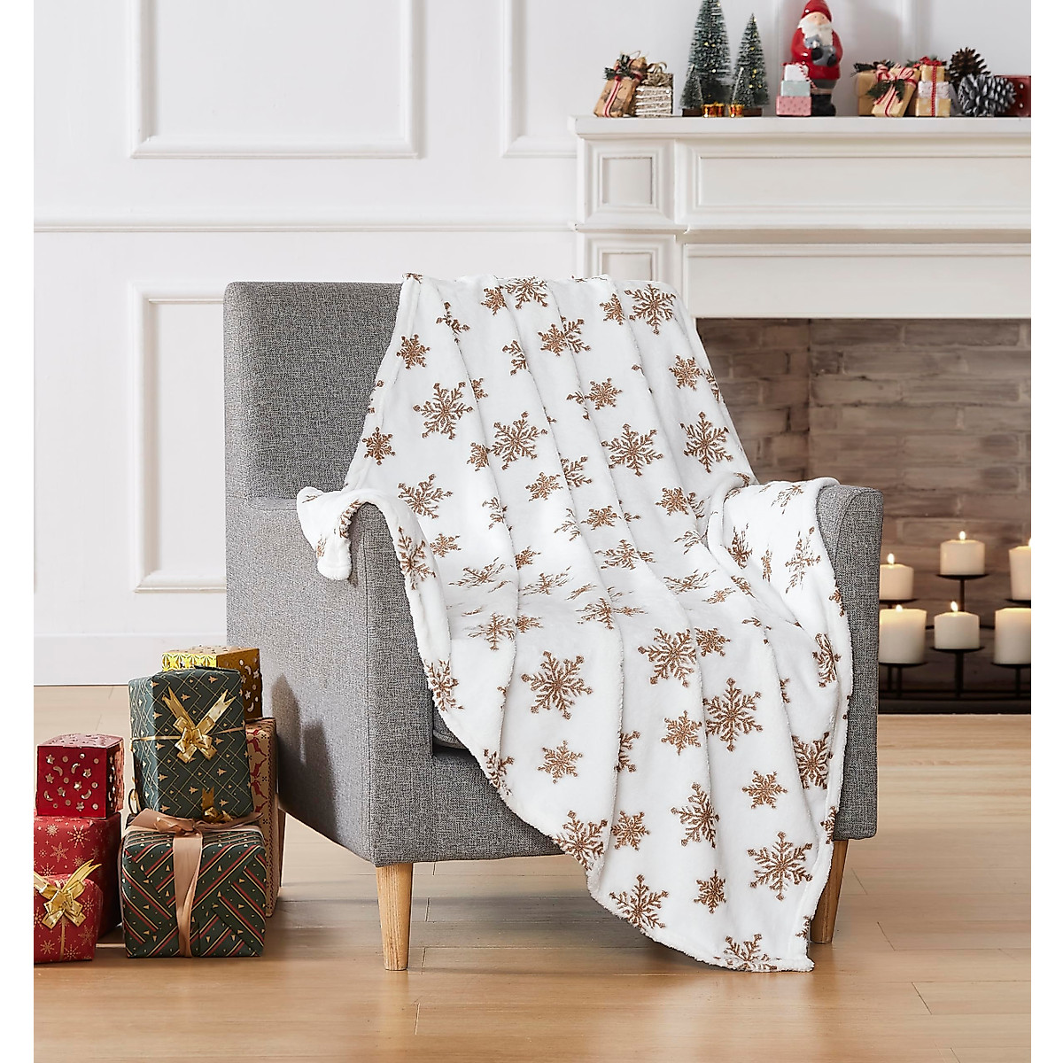 Serafina Home Christmas Holiday Throw Blanket: Velvelty Soft, Durable Fleece Accent for Bed or Couch (Golden Snowflakes, 50 x 60 inches)