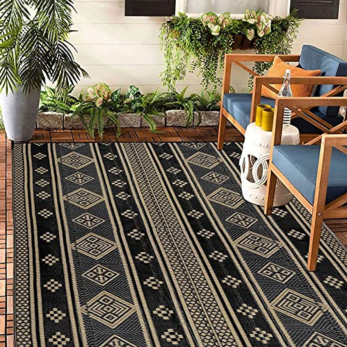 HiiARug Indoor Outdoor Rug Reversible Mats Plastic Straw Rug Patio Decor Rugs Waterproof Large Floor Mat and Rug for Patio, Deck, Picnic, Backyard, Beach, RV, Trailer, Camping (6'x9' Black)