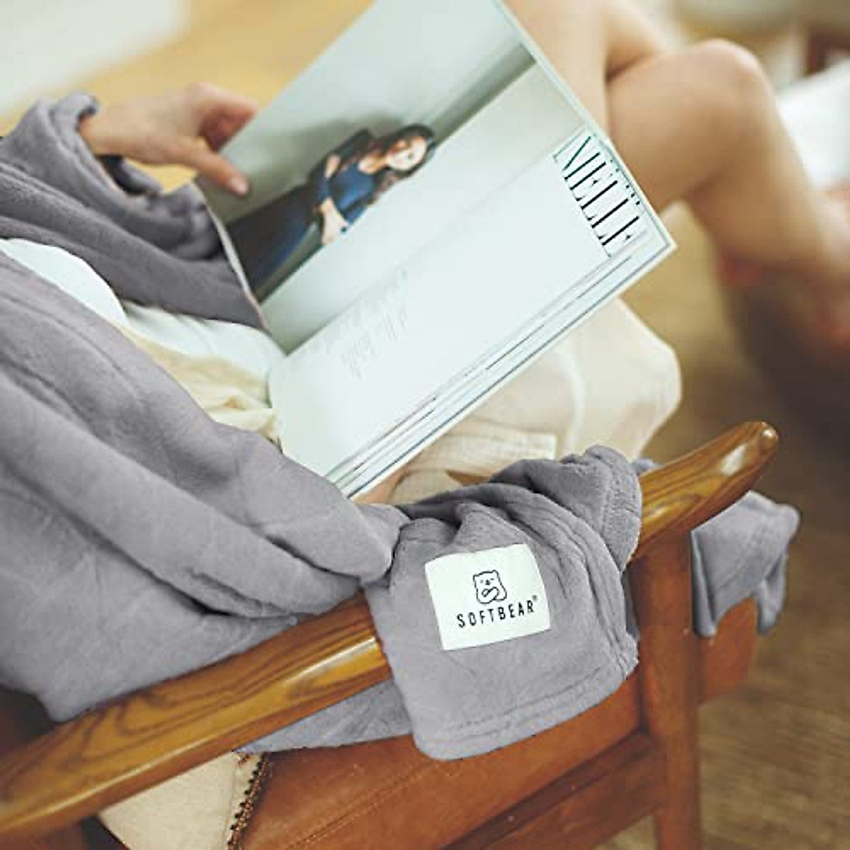 SOFTBEAR Grey Twin Blanket Flannel Fleece Semi-Circular Pattern, Soft, Fluffy, Plush and Warm Blanket for Bed, Couch, Sofa, Camping