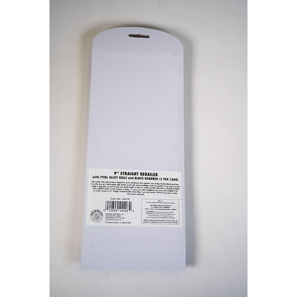 Bachmann Trains - Snap-Fit E-Z TRACK 9” STRAIGHT RERAILER (2/card) - STEEL ALLOY Rail With Black Roadbed - HO Scale