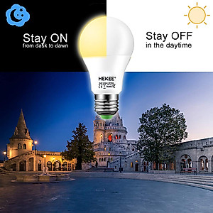 HEKEE Dusk to Dawn Sensor Light Bulbs LED A19 810 Lumens, Outdoor Porch Lights, 60 Watt Equivalent, Warm White 2700K Soft White Security Bulb(Auto on/off), E26 Screw Base(4 Pack)