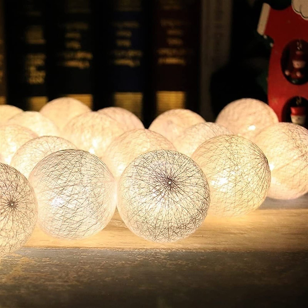 Indoor LED Fairy Lights, Battery Powered Warm White Decoration Cotton Ball Night light For Party Wedding Garden Home Patio Lawn Kids Bedroom Holiday Valentine's Day Decor Garden School kindergarten de