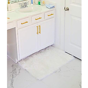 Imitated Sheepskin Faux Fur Rug Carpet Washable Mat for Bedroom, Living Room or Bathroom (2x3 Ft Rectangular)