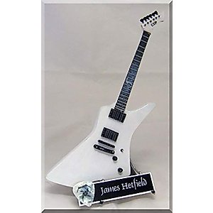 JAMES HETFIELD Miniature Guitar Metallica Snakebyte w/Guitar Pick