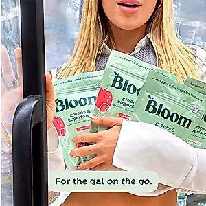 Bloom Nutrition Super Greens Powder Smoothie Mix, 15 Stick Packs - Probiotics for Digestive Health & Bloating Relief for Women, Digestive Enzymes with Organic Superfoods for Gut Health (Berry)