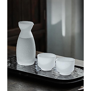 Rxcvkmw 5-Piece Japanese Glass Sake Set, Contains 1 Sake Bottle and 4 Sake Glasses