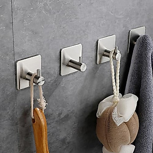 2pcs Suction Cup Hooks for Shower, Bathroom, Kitchen, Glass Door, Mirror, Tile – Loofah, Towel, Coat, Bath Robe Hook Holder for Hanging up to 15 lbs （SUS 304 Stainless Steel/Silver/Brushed Surface）
