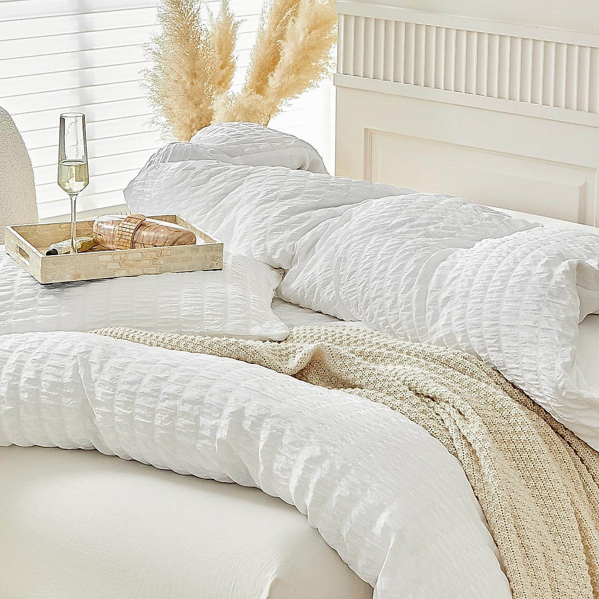 WARMDERN Duvet Cover Set Queen Size, 3pcs Washed Microfiber White Bedding Set, Soft Breathable Striped Textured Seersucker Duvet Cover with Zipper Closure & Corner Ties(White, Queen)