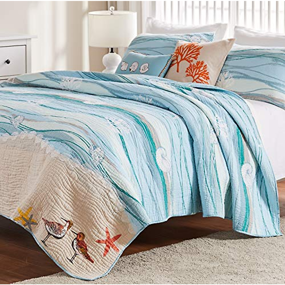 Greenland Home Maui Embroidered Coastal Quilt and Pillow Sham Set, King/California King (3 Piece), Blue