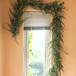 Clycaloor 9 FT Eucalyptus Greenery Garlands for Table, Artificial Long Greenery Garlands, Spring Green Eucalyptus Garland for Wedding, Mantle, Party, Home Decor