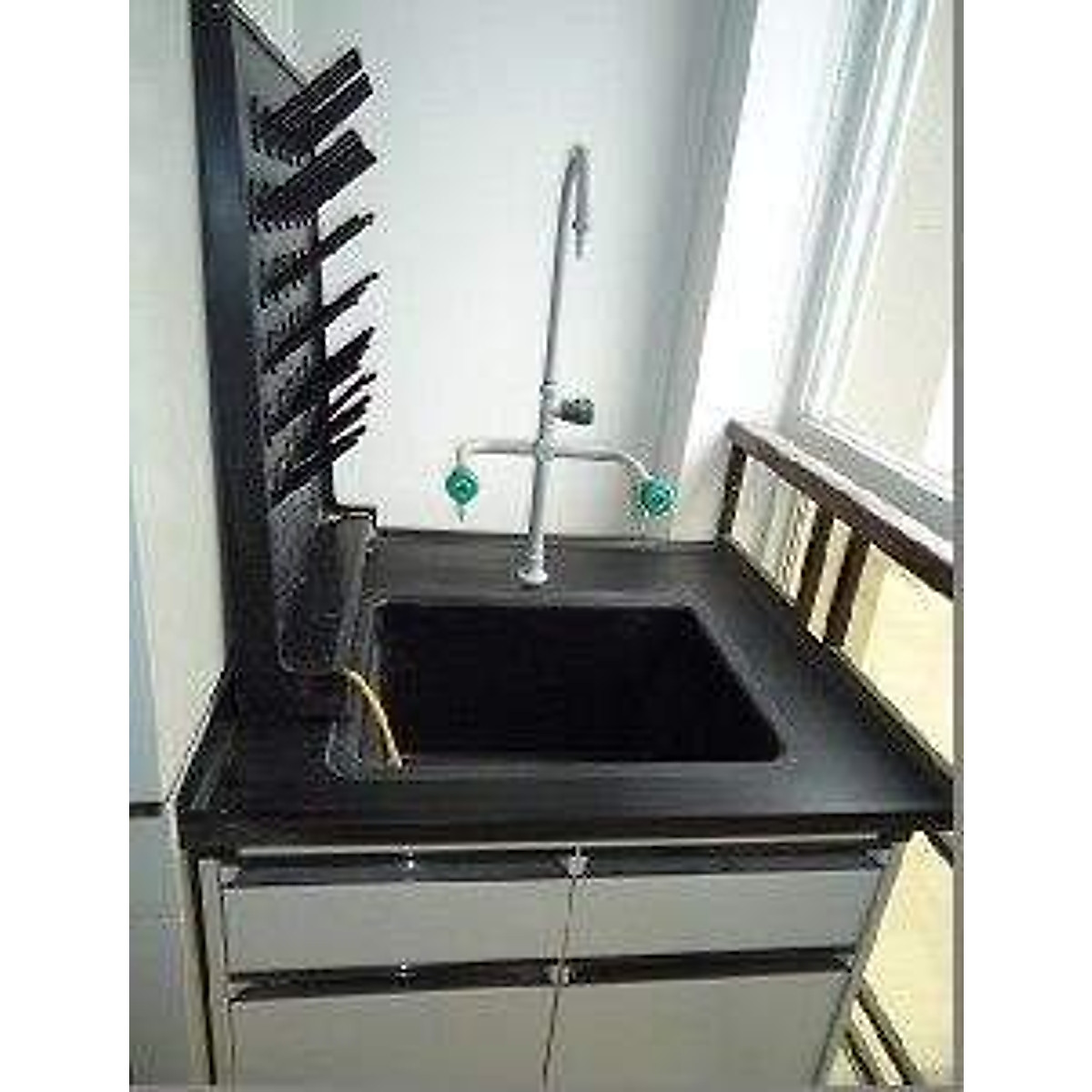 Heytaful Lab Drying Racks Pegboard Bench-top Wall-Mount Laboratory Glassware Cleaning Polyethylene Equipment (52 Black)