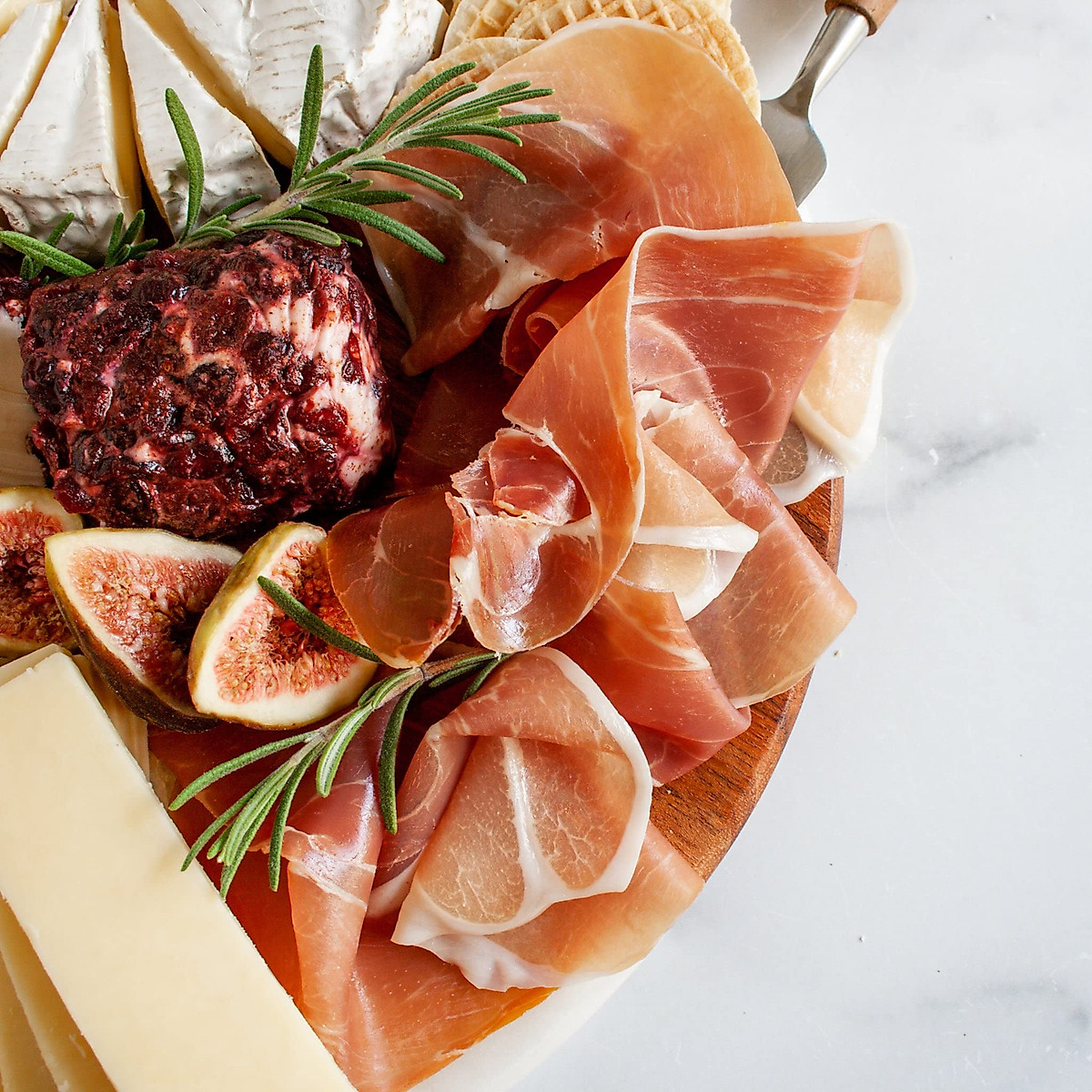 igourmet Snacking Classics Gift Box (2.5 lbs of Deliciousness) - Cheddar Cheese, Creamy French Camembert, Mouthwatering Cranberry Chevre with Cinnamon, Snack Mix, Meats, Crackers, And Cookies