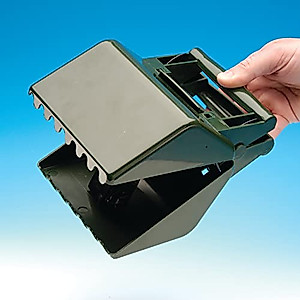 Penn-Plax Grab n’ Go Portable Dog Pooper Scooper – Includes 12 Piece Roll of Poop Waste Bags – Great for Outdoor Walks and Weekend Adventures