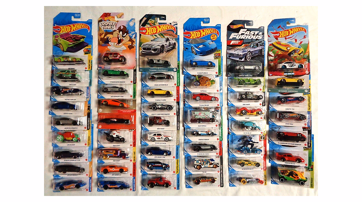 50 Hot Wheels Diecast Cars Set - Classic & Collectible Models