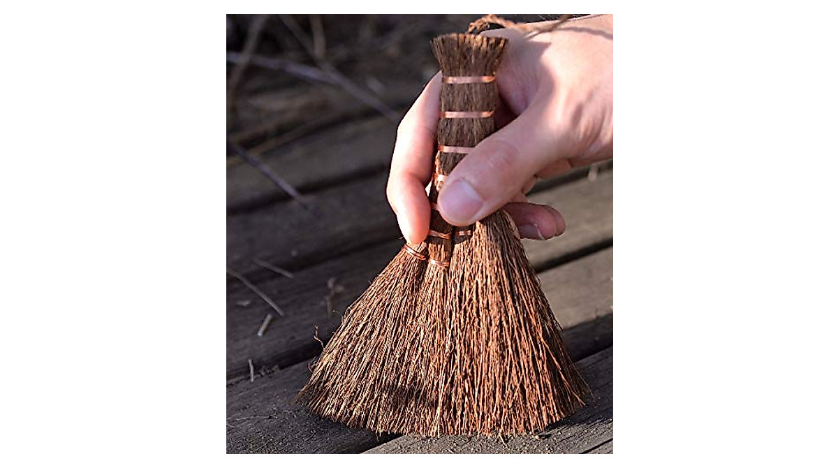 KAKURI Bonsai Broom: Large, Gentle, Professional Cleaning Tool