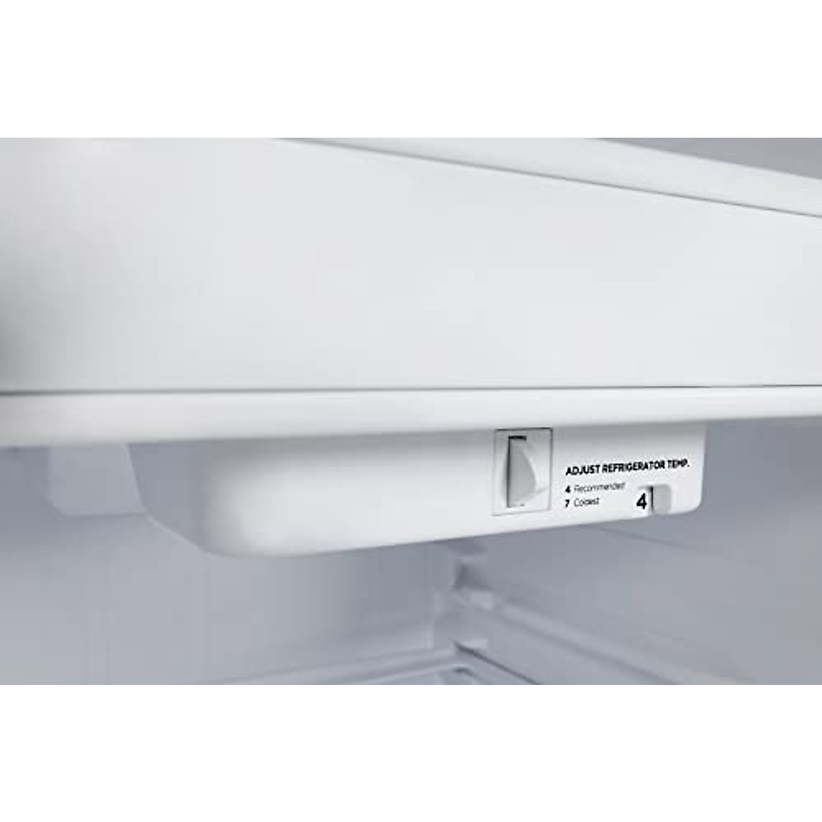 Winia 18 cu. Ft. Top Freezer Refrigerator with Icemaker - White