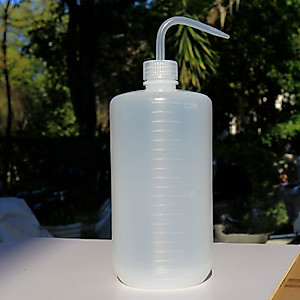 Oubest Squeeze Bottle 1000ml 32oz Wash Bottle Succulent Watering Can LDPE Plastic Squirt Bottle for Irrigation Plant, Medical Lab, Tattoo Supplies 1pc