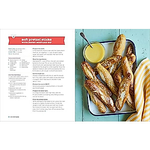 Kid Chef Bakes: The Kids Cookbook for Aspiring Bakers