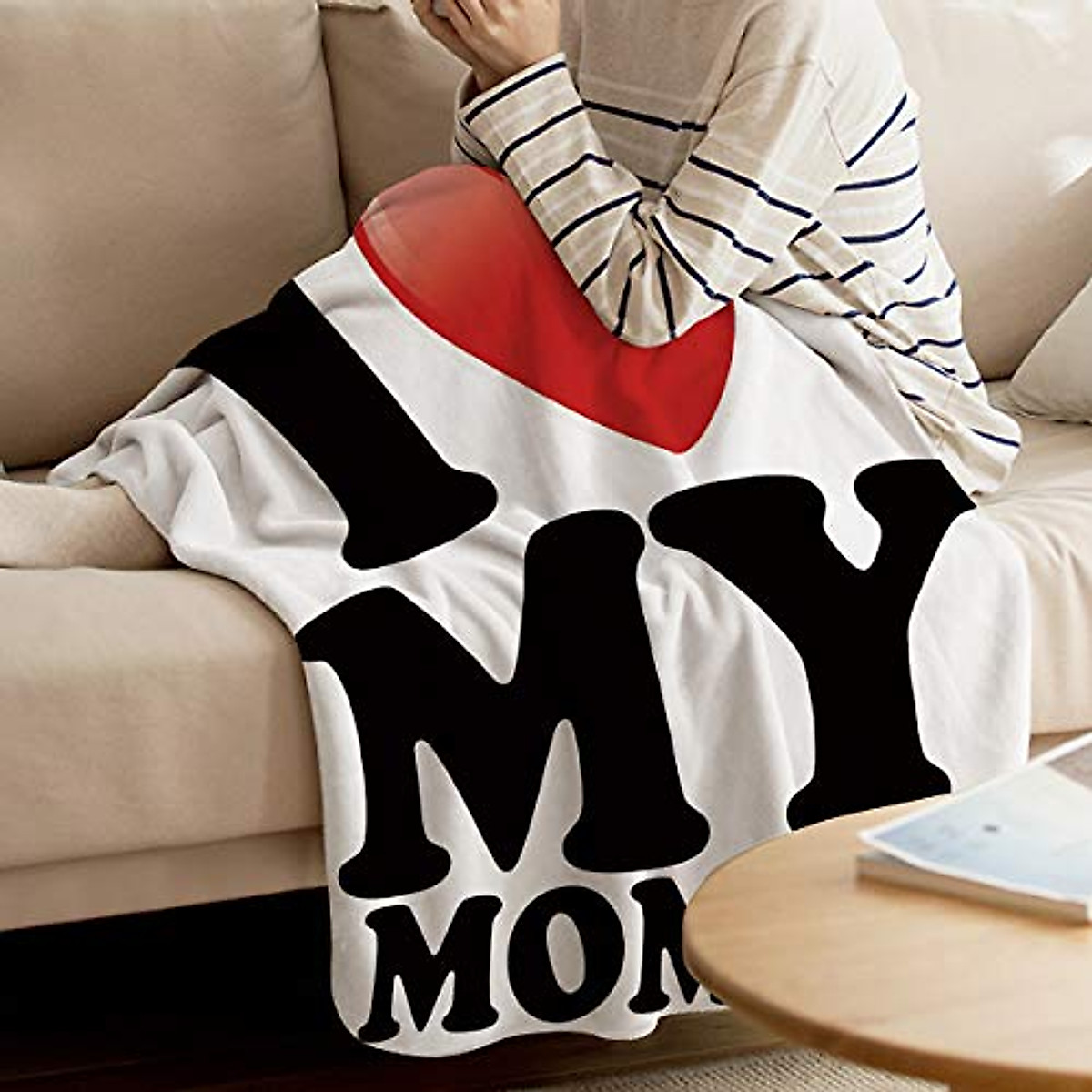 Mother's Day Ultra Soft Flannel Fleece Bed Blanket I Love My Mom Throw Blanket All Season Warm Fuzzy Light Weight Cozy Plush Blankets for Living Room/Bedroom 40" x 50"