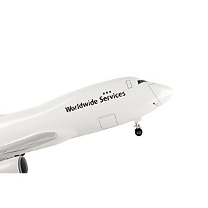 Daron Skymarks Ups 747-400F Airplane Model Building Kit with Gear 1/200-Scale