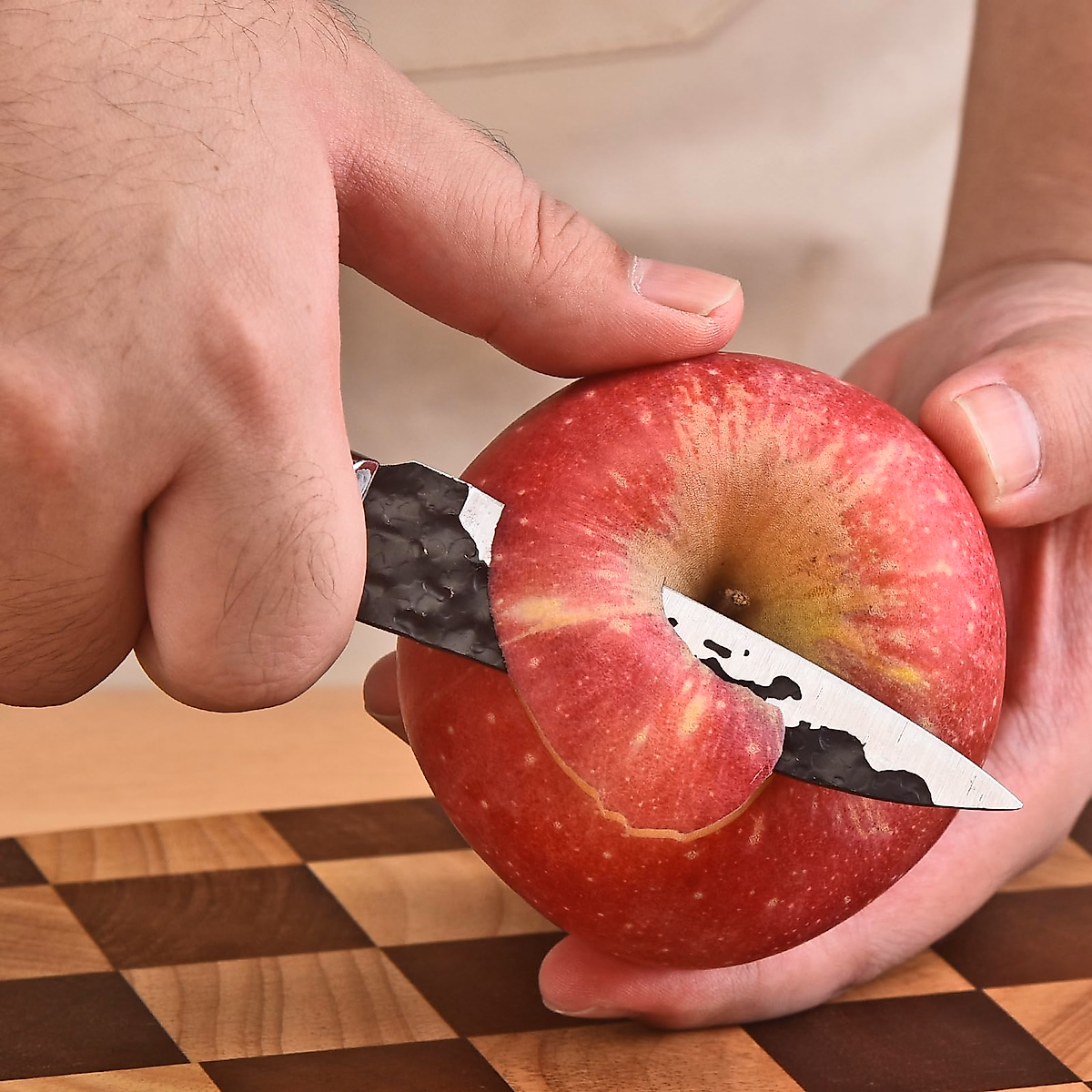 Kitchen Knife Set Non Stick Knives with Wood Storage, Serrated Steak Knife, Chef Knife, Scissors with Sharpener, 15Pcs Ultra-Sharp Cutlery Block Sets for Home & Pro Use Best Gift (Black)