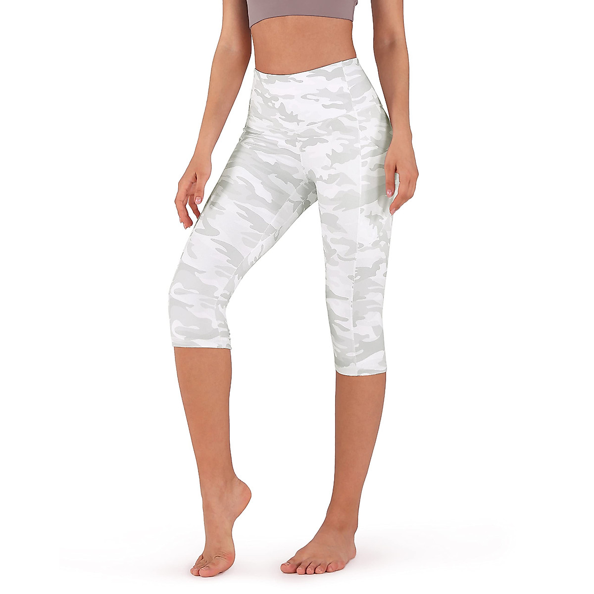 ODODOS Women's High Waisted Printed Yoga Capris with Pocket, Tummy Control Non See Through Workout Sports Running Athletic Capri Leggings, White Camo, Large