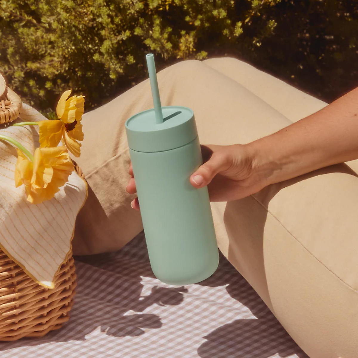 Fellow 20 oz Carter Cold Water Bottle for Water, Iced Tea, Coffee, Smoothies, Iced Coffee & more - Stainless Steel Vacuum-Insulated Iced Coffee tumbler with Spill Resistant lid and straw - Mint Chip