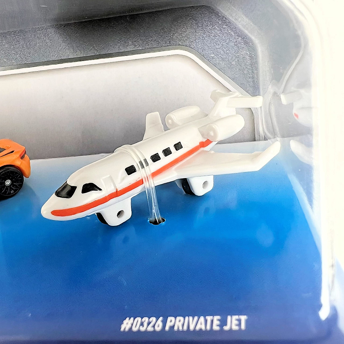 Micro Machines 2021 Series 6 Starter Pack #24 Micro Jet Setters - 2021 Cadillac Escalade, McLaren 720S Coupe, Private Jet