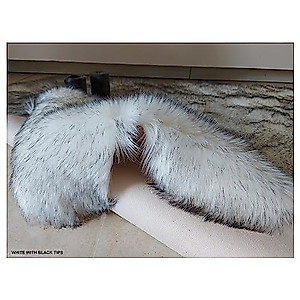 LAMBZY USA Faux Fur Bedroom Rug - Soft Hypoallergenic Silky Shag Area Rug | Luxury Carpet Rug for Sofa, Living Room and Kids Room (Quarto 4 Pelts 3’6”x5’6”, White/Black Tips)