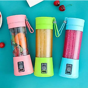 Freindly Trade,Portable Blender, Personal Size Blender for smoothies, juice and Shakes, Mini Blender with powerful motor, rechargeable battery, 4 blades, for home, travel, outdoors, office
