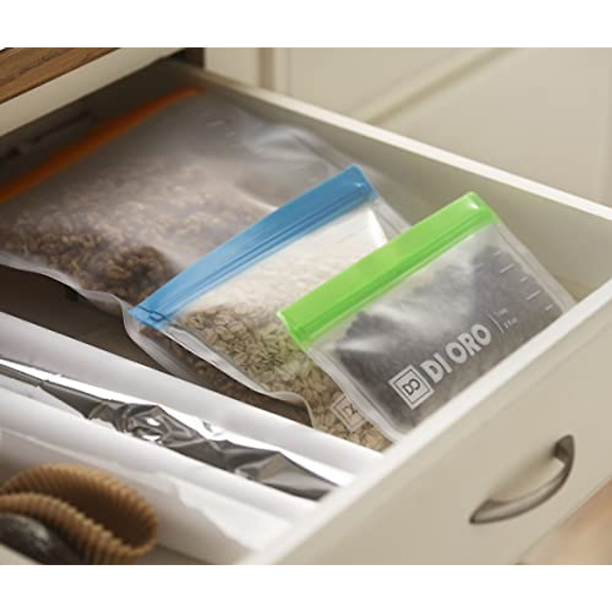 DI ORO Reusable Food Storage Bags - Reusable Sandwich Bags Freezer Safe - Reusable Ziplock Bags for Snacks & Travel - Thick, Leakproof, and Washable - Gallon Freezer Bags Reusable & Food Grade (6pc)