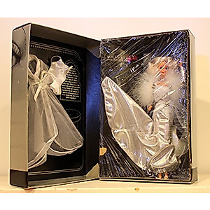 Barbie FAO Schwarz Silver Screen Doll by Mattel Exclusive Limited