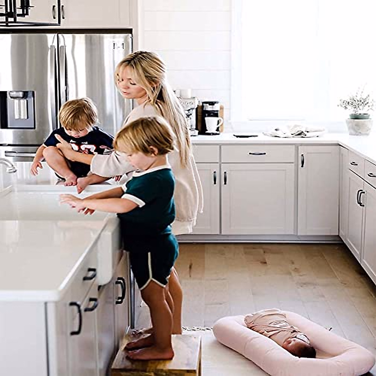 oliwex Baby Lounger,Baby Lounger Pillow for Newborn, 0-12 Months Baby Pillow Cosleeping for Baby in Bed, Newborn Lounger for Boys Girls (Malachite Green)