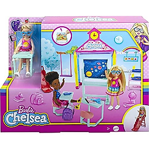 Barbie Club Chelsea School Playset with Blonde Small Doll & Classroom Accessories, Flipping Blackboard, Cafeteria, Desks & More (Amazon Exclusive)