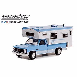 Collectibles Greenlight 30338 1985 GMC Sierra 2500 with Winnebago Slide-in Camper - Light Blue & Frost White (Hobby Exclusive) 1:64 Scale Diecast