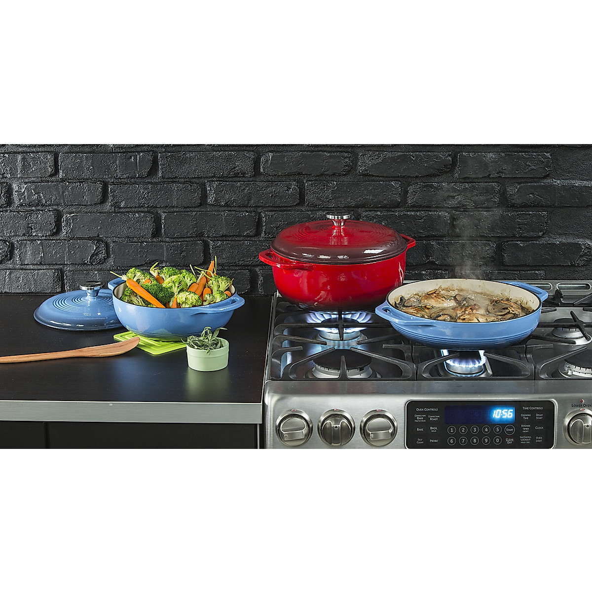 Lodge 3.6 Quart Enameled Cast Iron Oval Casserole With Lid– Dual Handles – Oven Safe up to 500° F or on Stovetop - Use to Marinate, Cook, Bake, Refrigerate and Serve – Island Spice Red