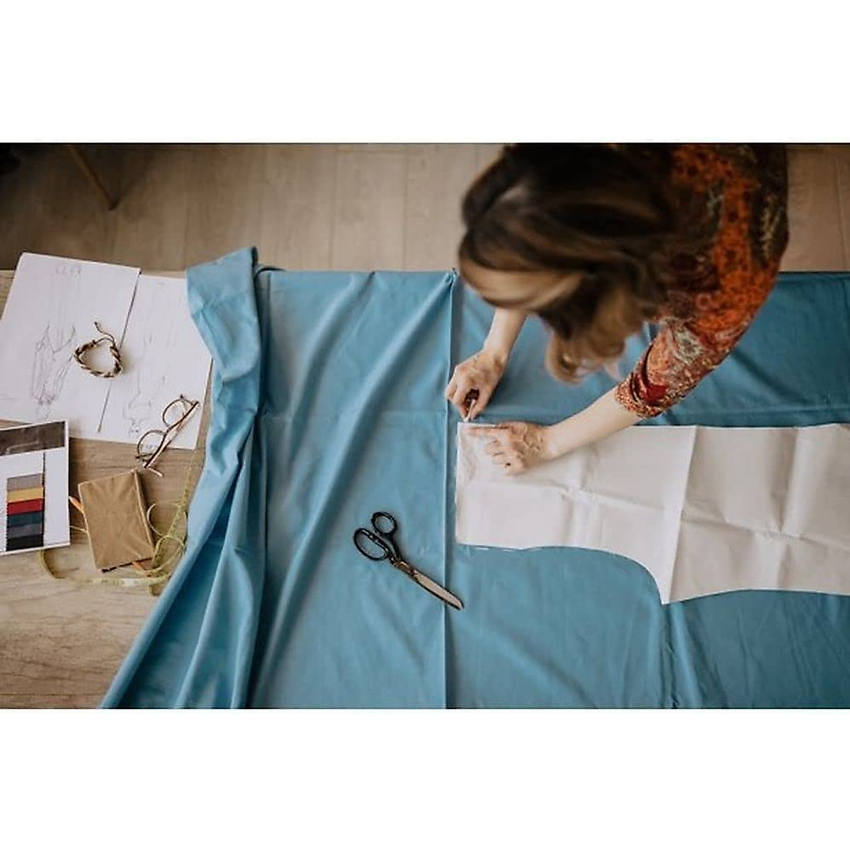 SF101 Shape-Flex Fusible Fabric Interfacing, White. 20" x 10 Yards by The Bolt