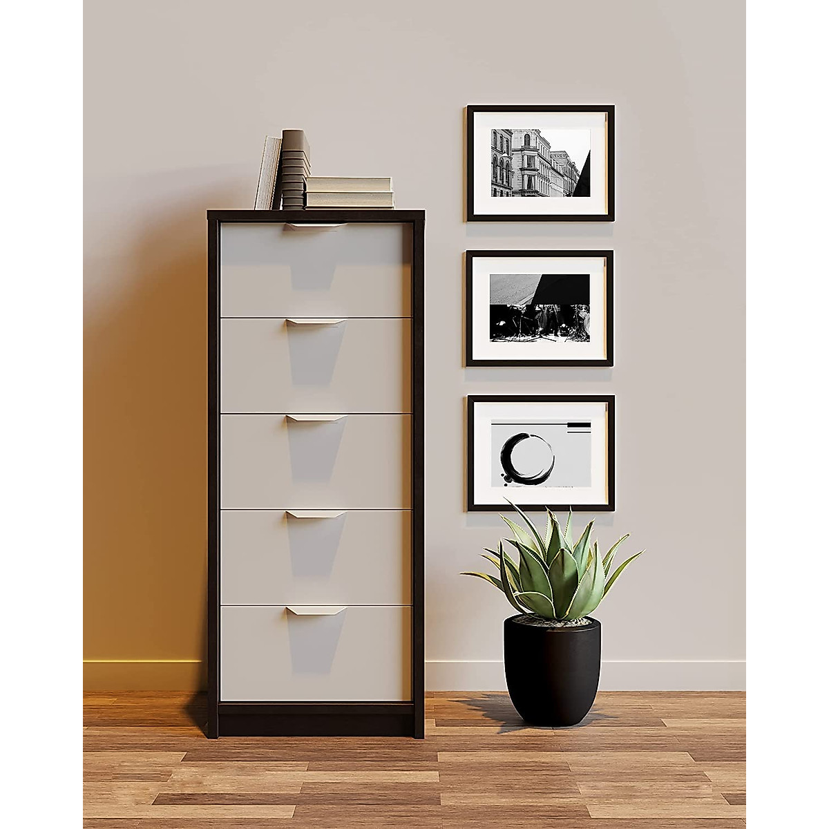 Picrit 5x7 Picture Frame Set of 4, Made of High Definition Real Glass, Display 4x6 with Mat or 5x7 Without Mat, Photo Frames for Wall Mounting or Table Top Display