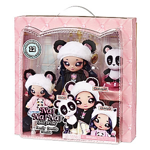 Na! Na! Na! Surprise Family Soft Doll Set with 2 Fashion Dolls and 1 Pet – Panda , Features 12 Accessories, Long Hair Dolls in Removable Fashions and Accessories with Adorable Plush Pet Panda