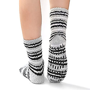 Fuzzy Socks Men with Grippers, Winter Fluffy Slipper Socks Stocking Stuffers Mens Hospital Socks Cozy Warm Non Slip Heated Plush Sleep Footies 5 Pairs