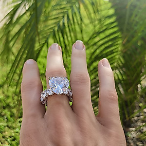 Heart shaped 5K Cubic Zirconia Engagement Handmade Ring. Luxury Quality Fashion Diamond-like Solitaire Ring. Amulet Talisman Good Luck ring