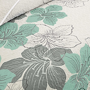 DJY 3 Pieces Quilt Set King Green Floral Pattern Quilt Coverlet Elegant Boho Bedspread with 2 Pillow Shams Soft Lightweight Bedding Quilt Set for All Season 104"x90"