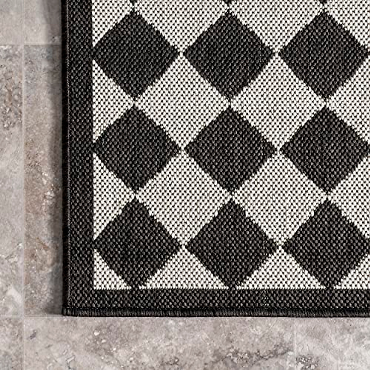 nuLOOM Valery Checkered Indoor/Outdoor Area Rug, 5' x 8', Black and White